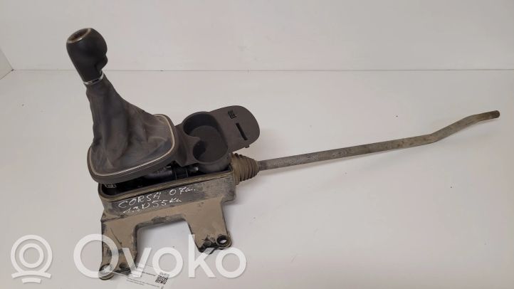 Opel Corsa D Gear selector/shifter (interior), 49.00 € | RRR