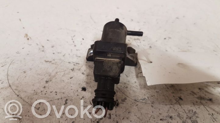 8200762162 Renault Master III Électrovanne turbo, 25.00 € | OVOKO