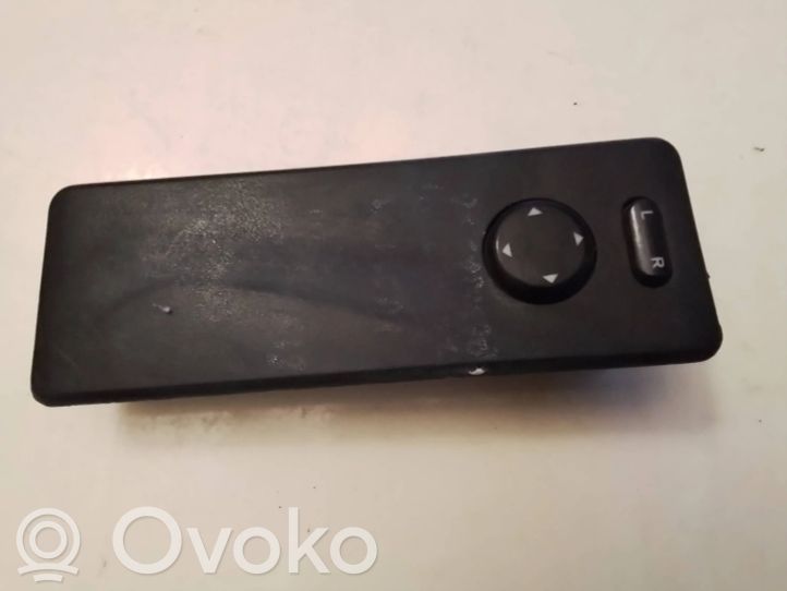 A0045459207 Mercedes-Benz Vito Viano W638 Wing mirror switch, 8.00 € | RRR