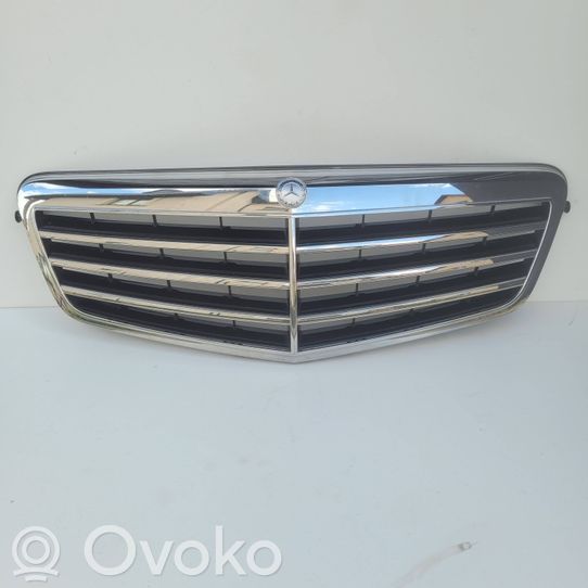 A2128800583 Mercedes-Benz E W212 Front bumper upper radiator grill, 130 ...