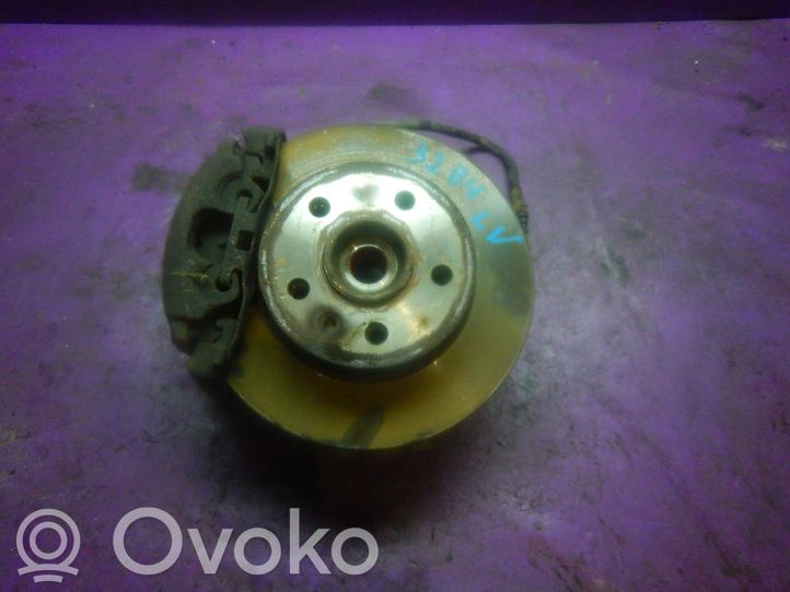 Mercedes-Benz Vito Viano W638 Front wheel hub spindle knuckle, 39.30 ...