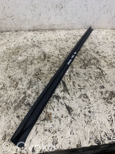 8w9827229 Audi A4 S4 B9 Guarnizione in gomma del bagagliaio ...