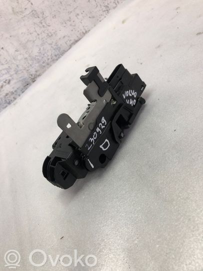 31440390 Volvo V40 Cross country Serrure de porte avant, 40.00 € | OVOKO