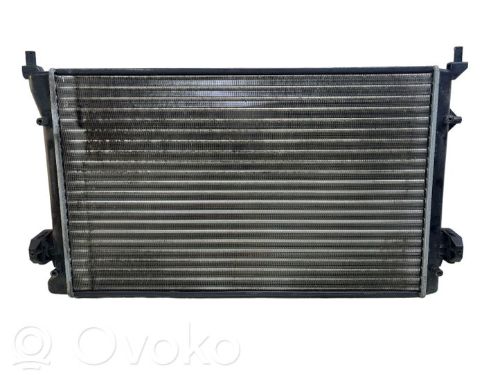 Volkswagen PASSAT B6 Coolant radiator, 35.00 € | RRR