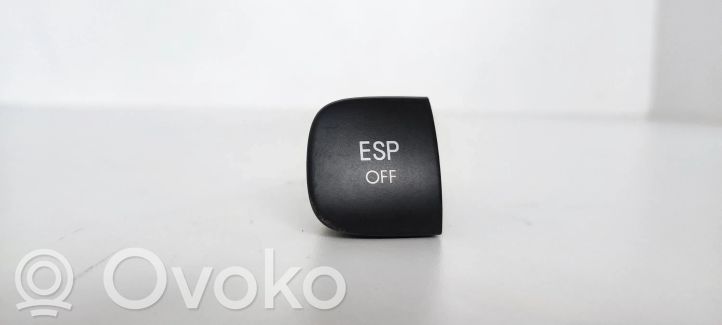 202002962 KIA Sportage ESP (stability program) switch, 5.00 € | RRR