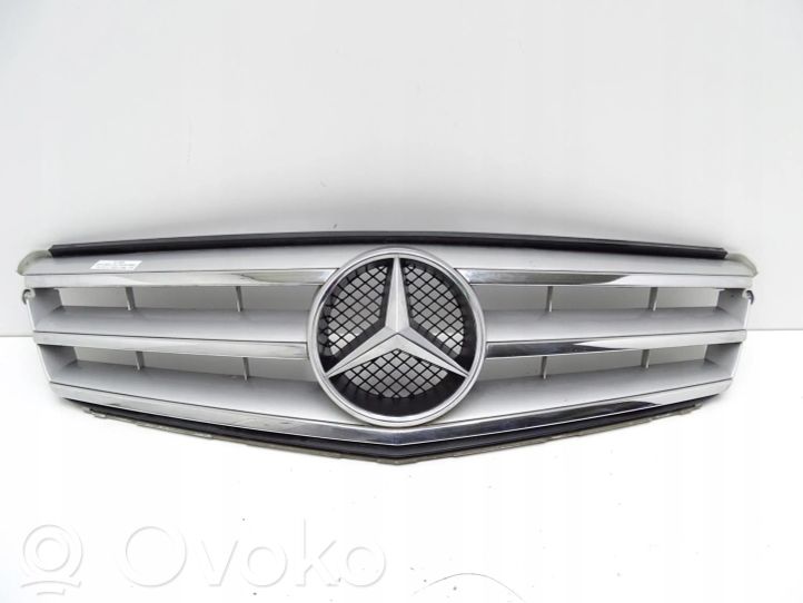 A2048800023 Mercedes-Benz C AMG W204 Grotelės viršutinės, 192.94 € | RRR
