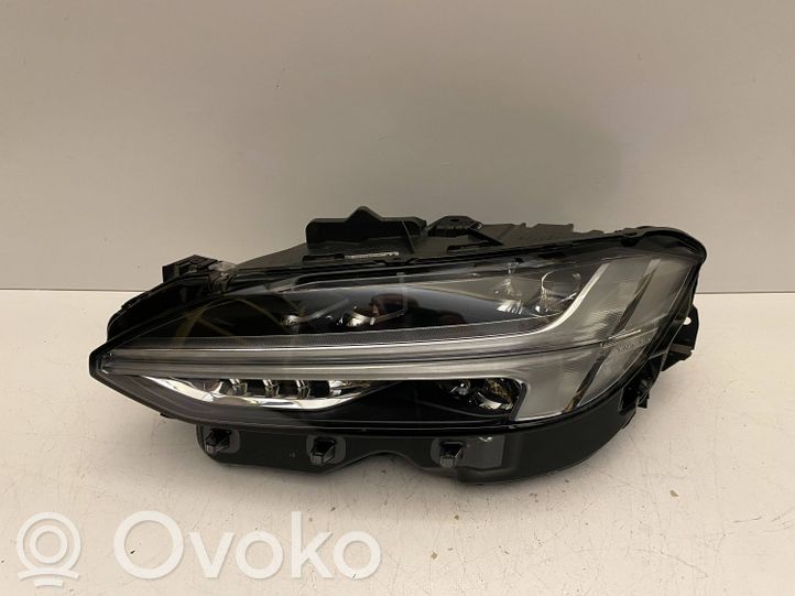 32228316 Volvo S90, V90 Headlight/headlamp, 412.66 € | RRR