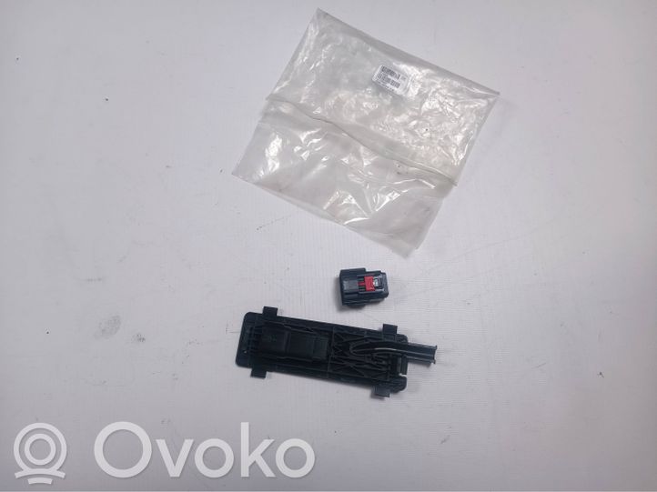 68149689AB Dodge RAM Tailgate/trunk wiring harness, 20.74 € | RRR