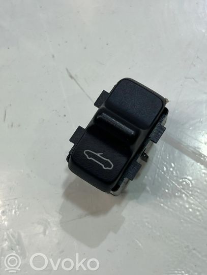 Porsche Boxster 986 Folding roof switch, 42.12 € | RRR