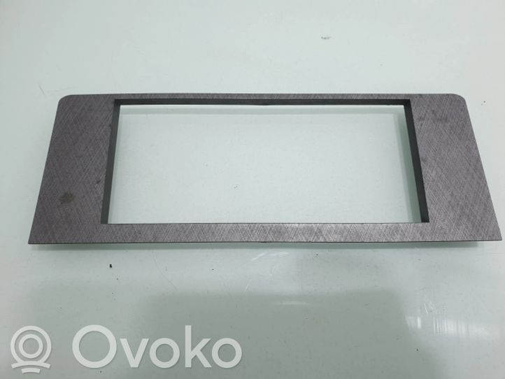 15553673 Chevrolet Chevy Van Radio/GPS head unit trim, 50.00 € | RRR