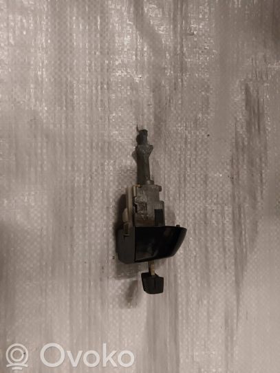 BMW 3 E92 E93 Coupe door lock (next to the handle), 35.00 € | RRR