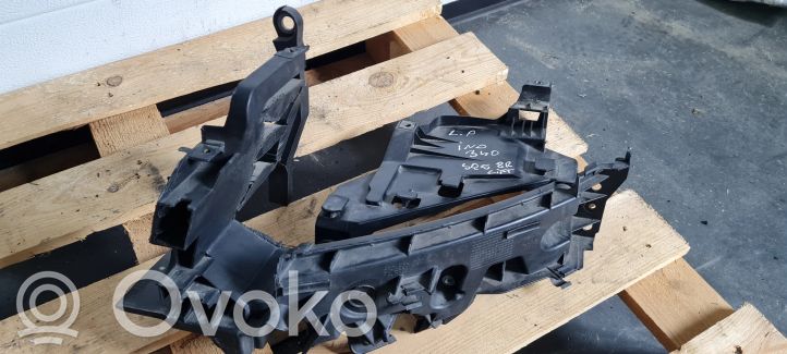 8R0805607 Audi Q5 SQ5 Headlight/headlamp mounting bracket, 70.59 € | RRR