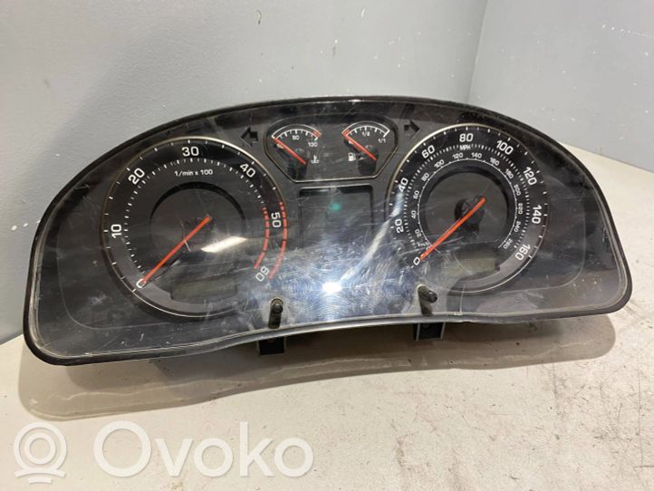 3U0920910A Skoda Superb B5 (3U) Compteur de vitesse tableau de bord, 20 ...