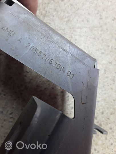 A2056206300 Mercedes-Benz C AMG W205 Staffa di rinforzo montaggio del ...