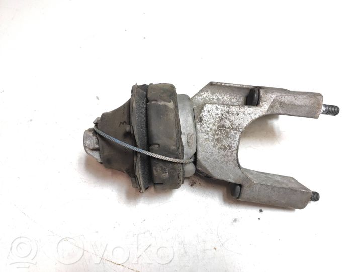 30778953 Volvo XC90 Engine mount bracket, 19.90 € | RRR