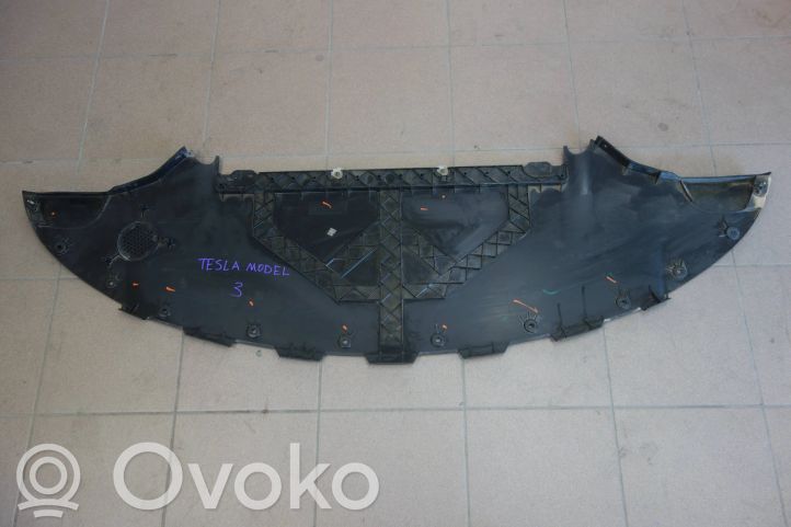 108417400D Tesla Model 3 Front bumper skid plate/under tray, 124.71 € | RRR