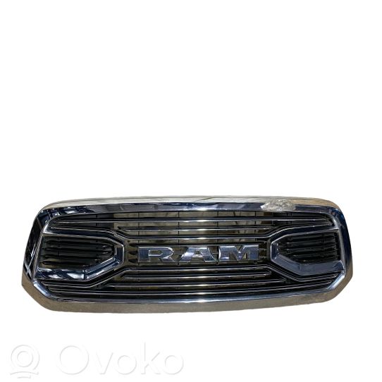 6NM18SZ0AA Dodge RAM Front bumper upper radiator grill, 201.99 € | RRR