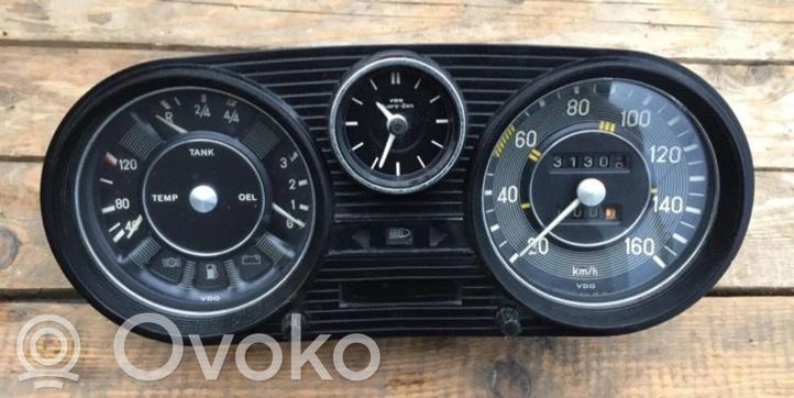 Mercedes-Benz COMPAKT W115 Speedometer (instrument cluster), 94.12 € | RRR