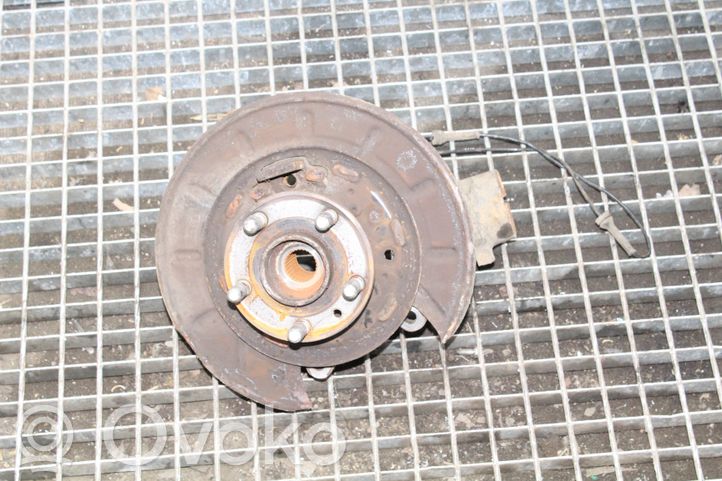 Land Rover Freelander 2 - LR2 Rear wheel hub spindle/knuckle, 35.00 € | RRR
