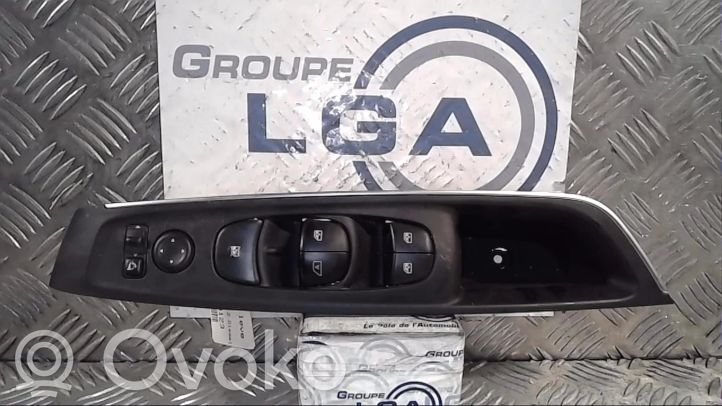 254114160R Renault Koleos II Electric window control switch, 54.50 € | RRR