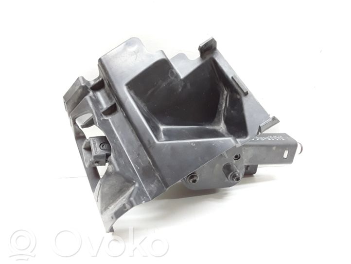 30663580 Volvo XC70 Headlight washer spray nozzle, 40.00 € | RRR