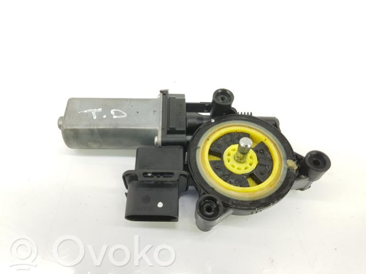 67627354889 BMW 2 F46 Moteur de lève-vitre de porte arrière, 64.07 ...