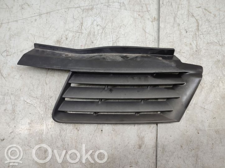 Renault Espace IV Front bumper upper radiator grill, 9.00 € | RRR