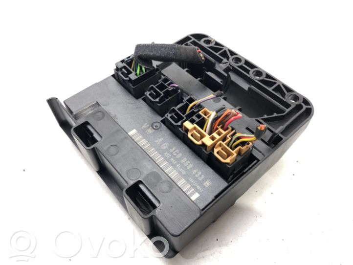 3C0959433M Volkswagen PASSAT B6 Central body control module, 25.13 € | RRR