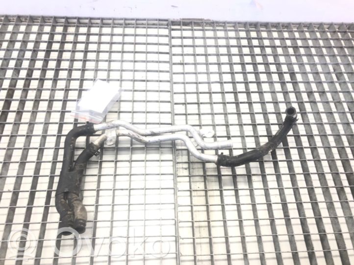 80A121400B Audi Q5 SQ5 Tuyau de liquide de refroidissement moteur, 13. ...