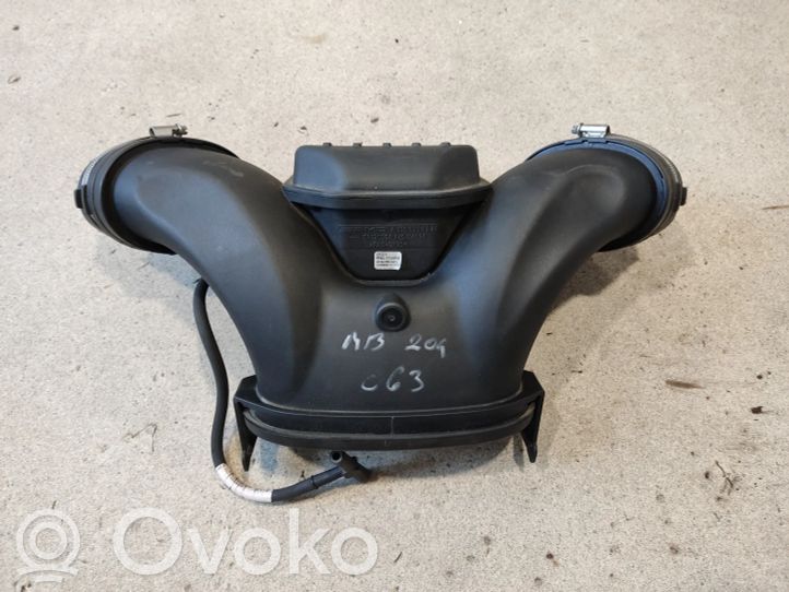 A1560900329 Mercedes-Benz C AMG W204 Air intake duct part, 50.00 € | RRR