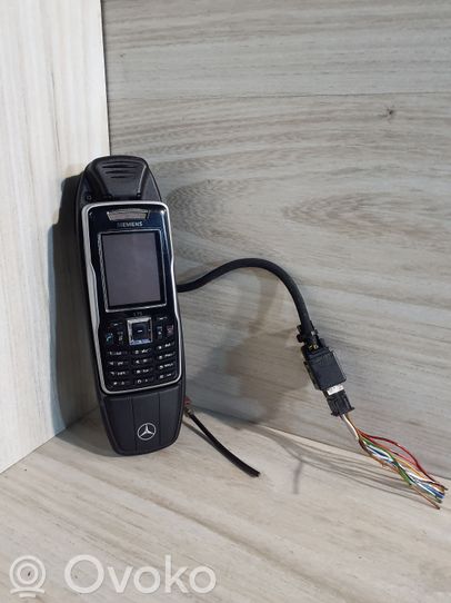 B6787586107W11 Mercedes-Benz ML W164 Phone, 100.00 € | RRR