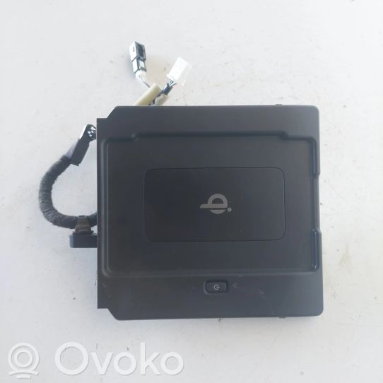 861C078021 Lexus NX Wireless charging module, 90.00 € | RRR