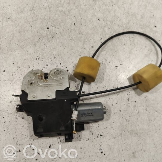 2217500085 Mercedes-Benz S W221 Serrure de loquet coffre, 25.00 € | OVOKO