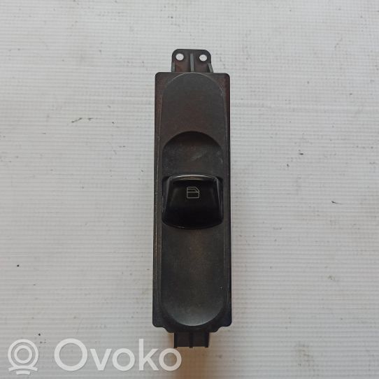a9065450913 Mercedes-Benz Sprinter W906 Electric window control switch ...