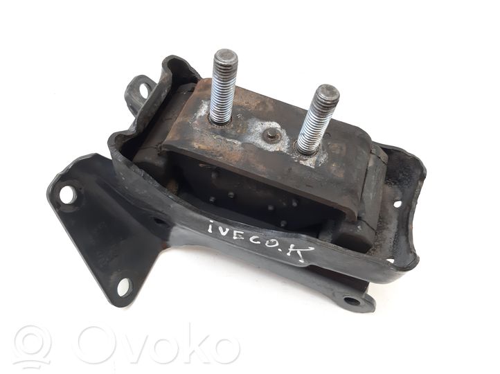 5801283685 Iveco Daily 6th gen Engine mount bracket, 50.00 € | RRR