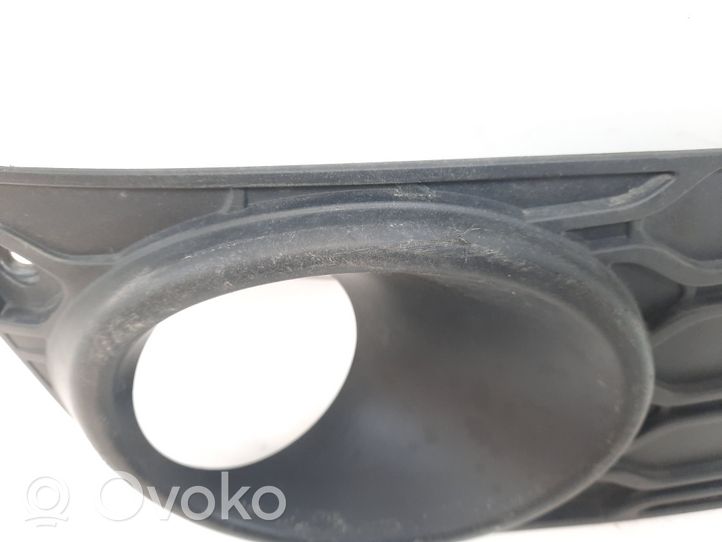 5801562215 Iveco Daily 6th gen Grille antibrouillard avant, 50.00 € | OVOKO