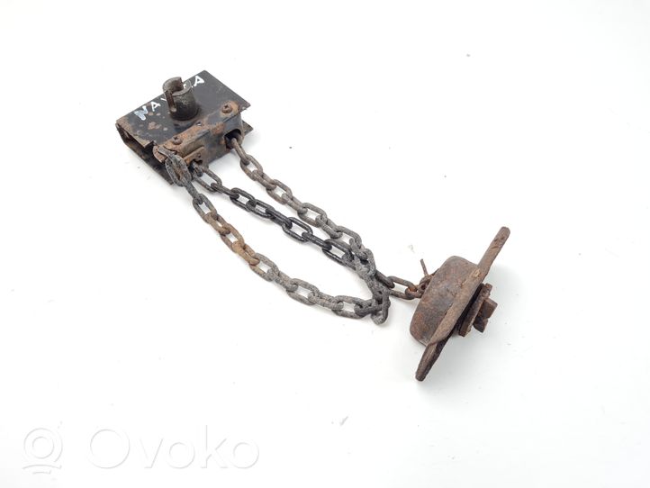 Nissan Navara D40 Spare wheel mounting bracket, 55.00 € | RRR