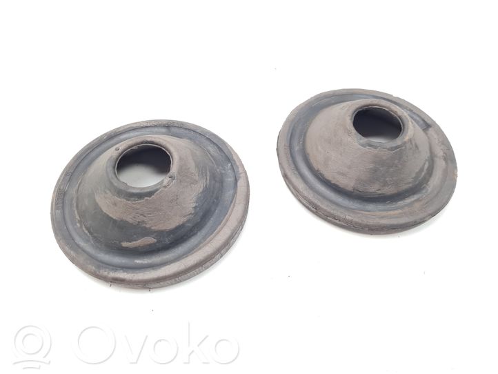 52059999AC Jeep Wrangler Rear coil spring rubber mount, 35.00 € | RRR