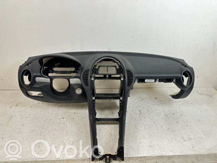 Mercedes-Benz SLK R171 Dashboard, 450.00 € | RRR
