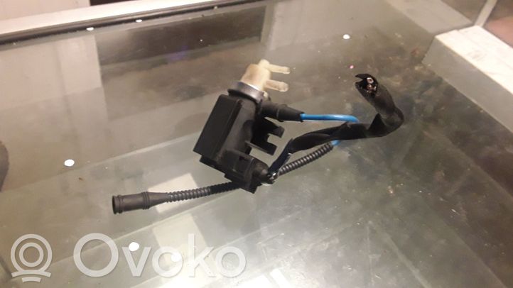 424440781 Dodge Journey Turbo solenoid valve, 40.00 € | RRR