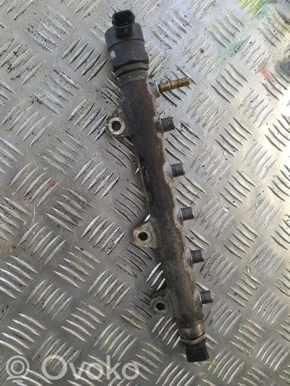 8200426550 Renault Trafic II (X83) Fuel main line pipe, 20.00 € | RRR