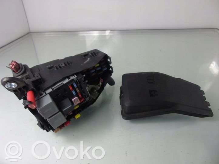 Volvo V70 Module de fusibles, 11.77 € | OVOKO