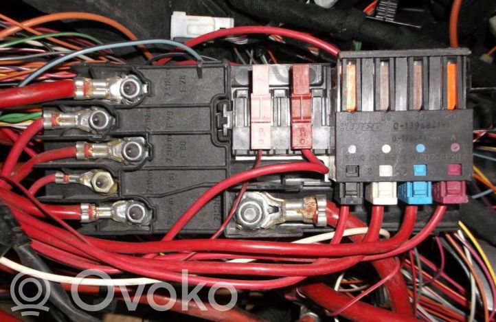 A1645450201 Mercedes-Benz ML W164 Boîte à fusibles, 11.65 € | OVOKO