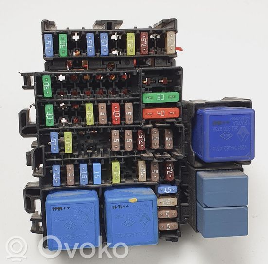 1801764-1 Dacia Duster II Fuse box set, 39.18 € | RRR