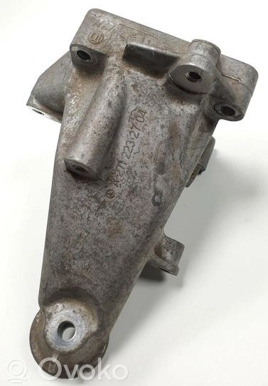 A2712232704 Mercedes-Benz E W212 Engine mounting bracket, 18.28 € | RRR