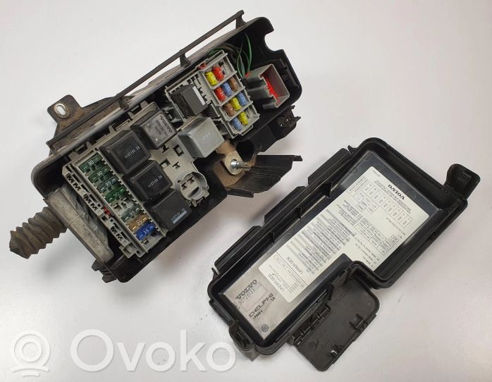 30797010 Volvo XC90 Fuse box set, 18.28 € | RRR