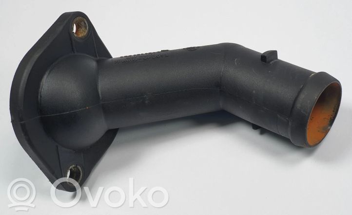 06A121121C Audi TT Mk1 Thermostat housing, 5.22 € | RRR