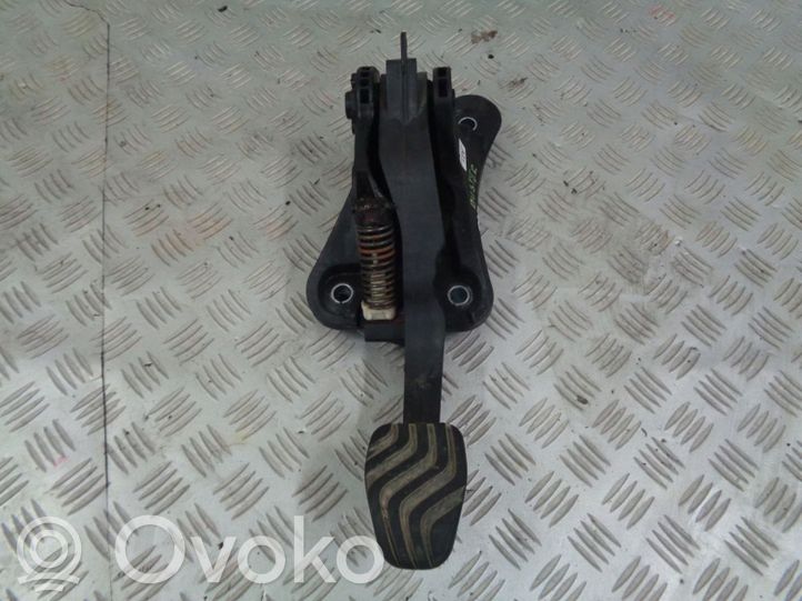 465031714R Dacia Duster II Clutch pedal, 19.21 € | RRR