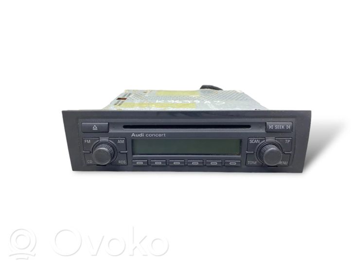 8P0035186C Audi A3 S3 8P Radio/CD/DVD/GPS head unit, 30.00 € | RRR