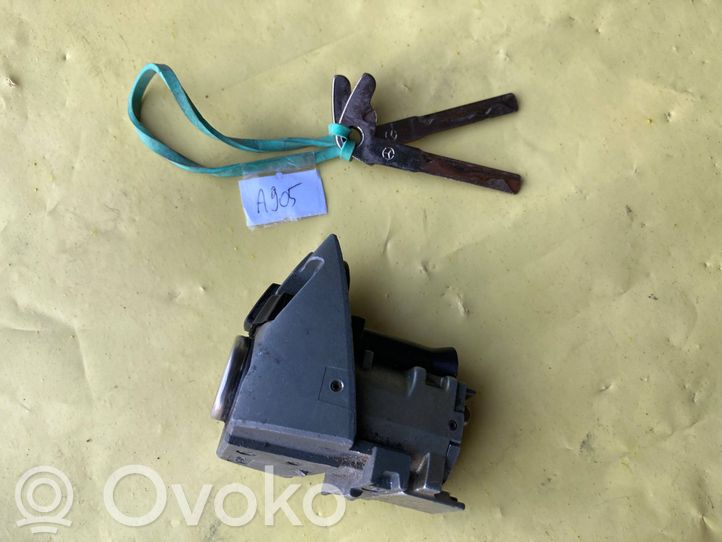 A2037660106 Mercedes-Benz A W169 Clé / carte de démarrage, 47.06 € | OVOKO